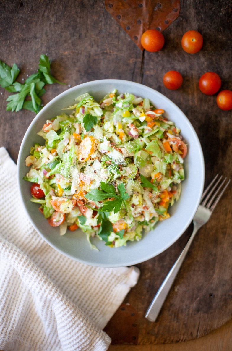 5 Secrets to Amazing Macro-friendly Salads - Lillie Eats and Tells